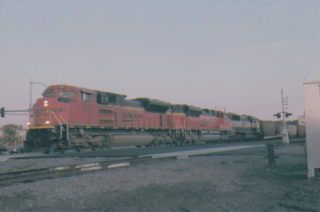 BNSF 9137 East